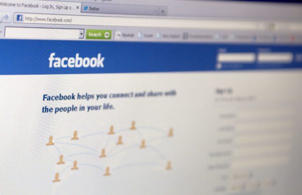How to Use Facebook to Find a Job